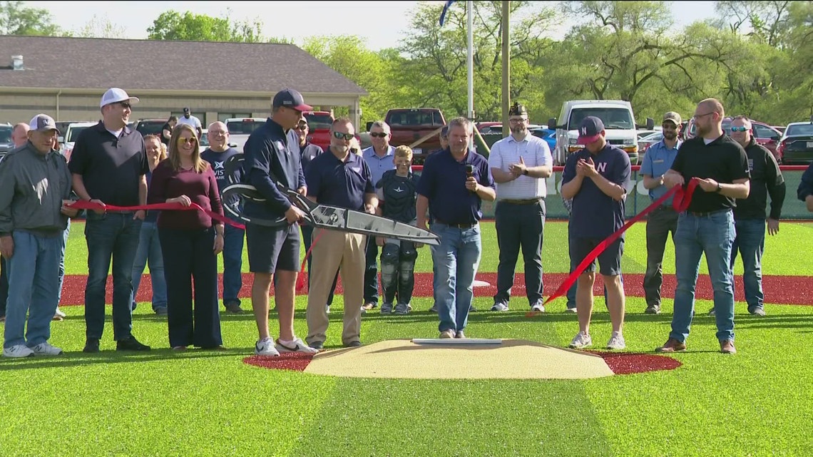 Napoleon unveils new Little League baseball field | wtol.com