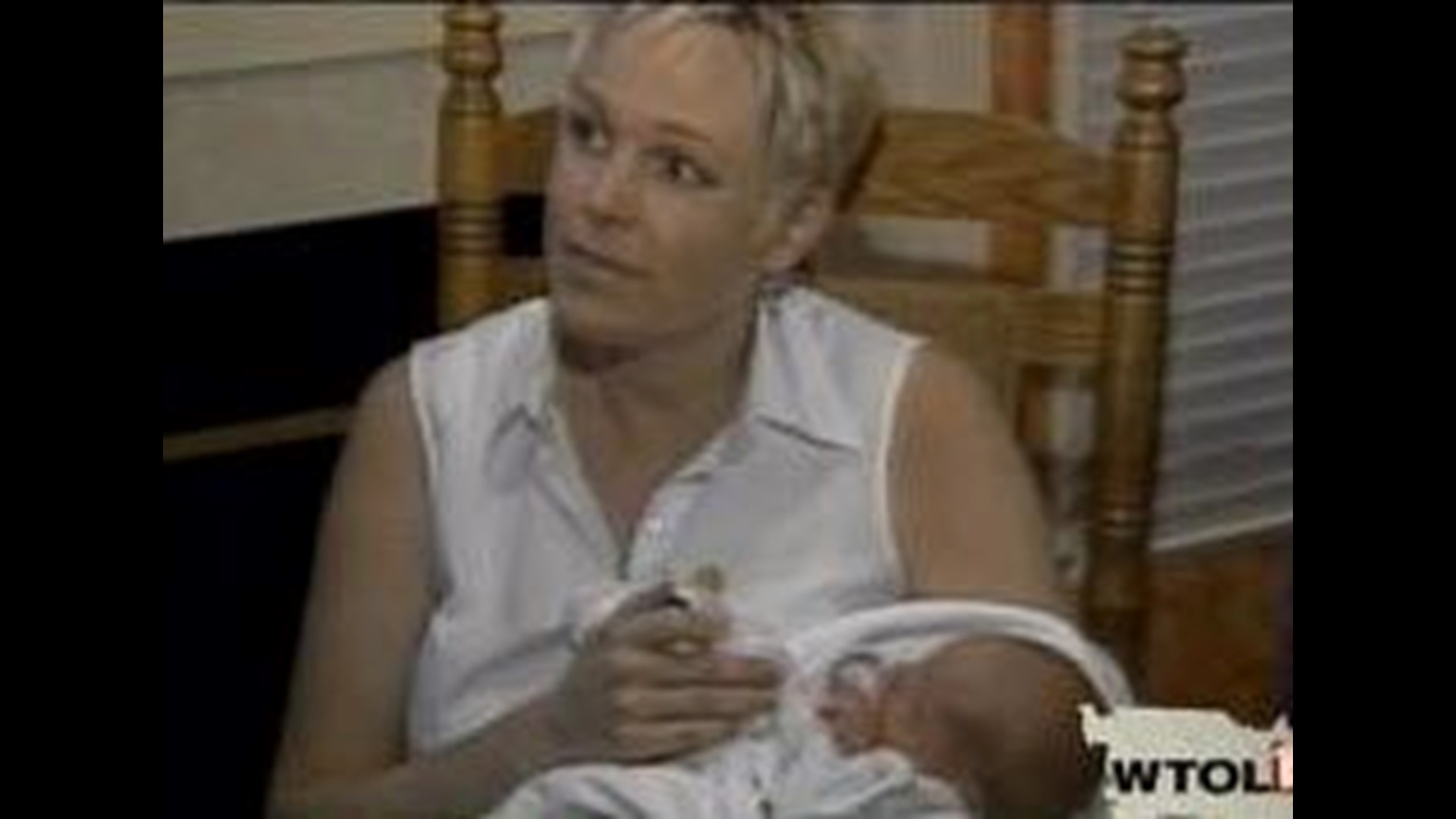 Chrys Peterson Throwback: Dan and Jerry meet baby Riley | wtol.com