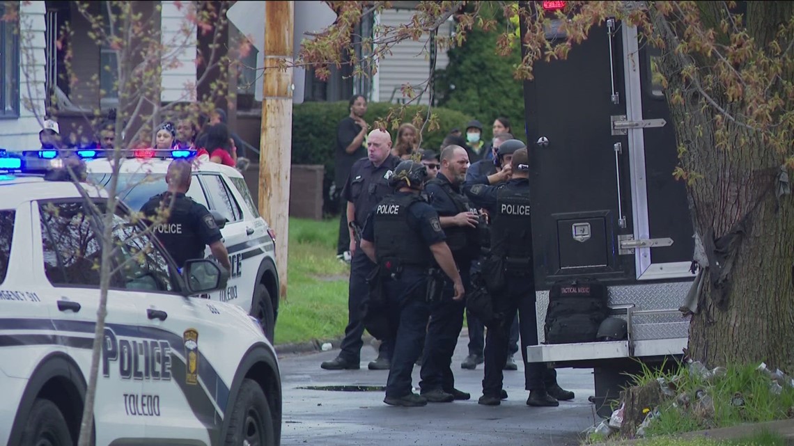 Suspect dead after being shot by TPD during resuce attempt | wtol.com
