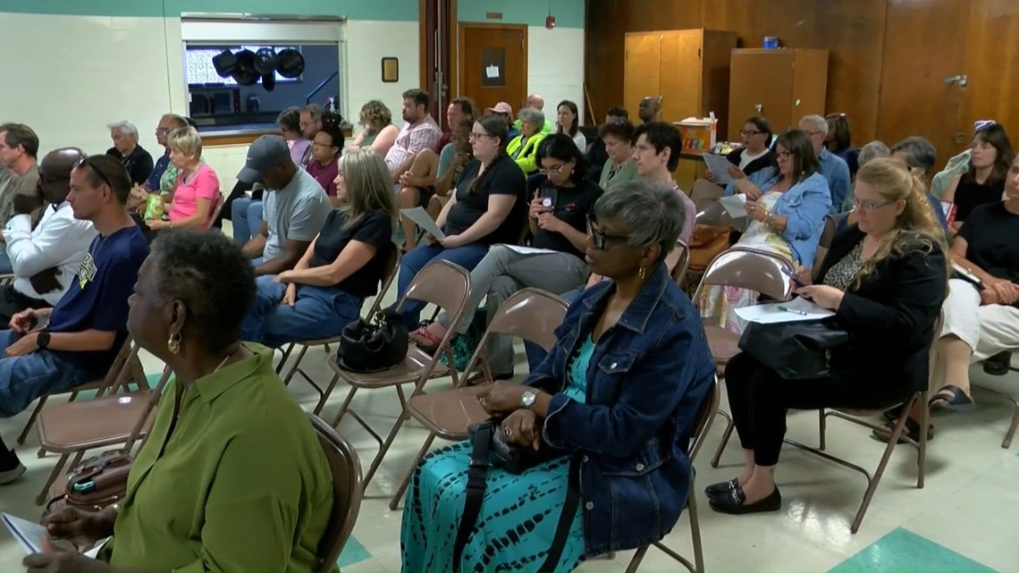 Old West End Association holds community meeting | wtol.com