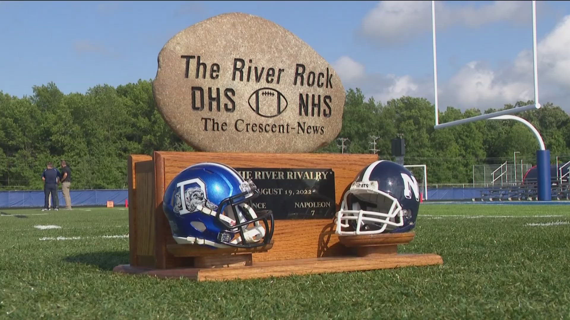 Defiance Bulldogs triumph in River Rock Rivalry thriller | wtol.com