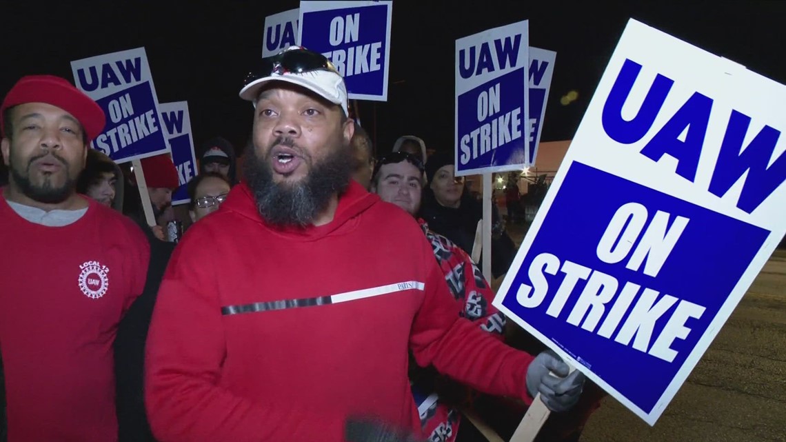 Mobis workers with UAW Local 12 now on day 1 of strike | wtol.com