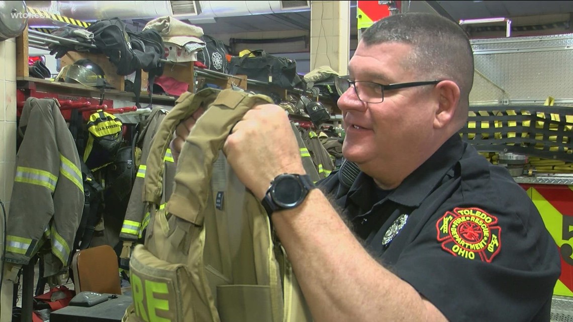 Toledo Fire and Rescue gets new bullet proof vests | wtol.com