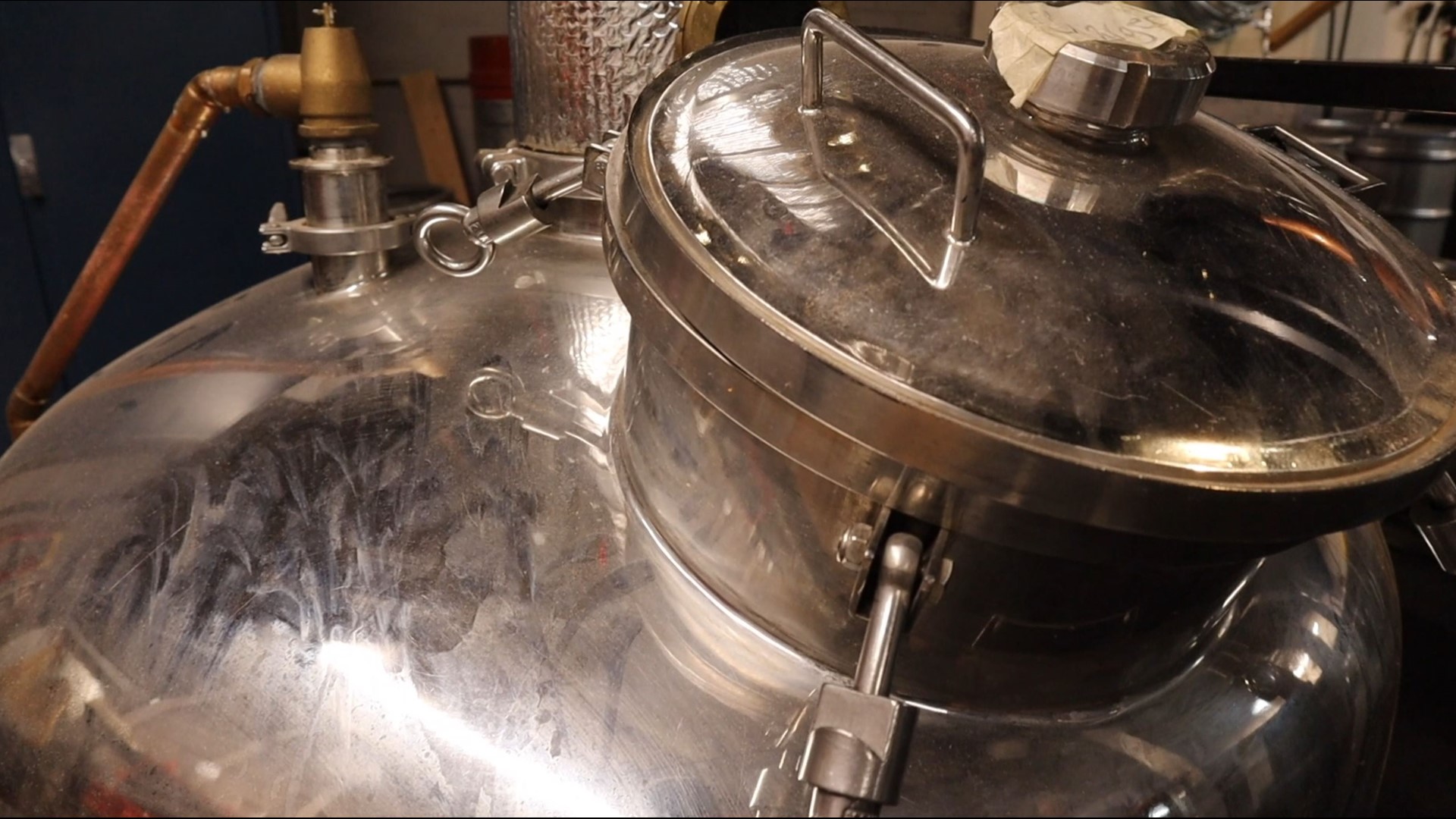 Toledo Spirits distilling coffee liqueur and gin | wtol.com