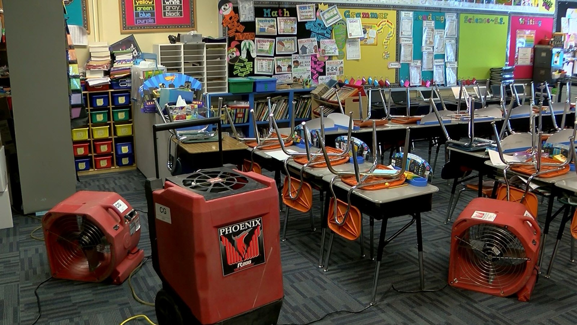 Burst water pipe forces school to close | wtol.com