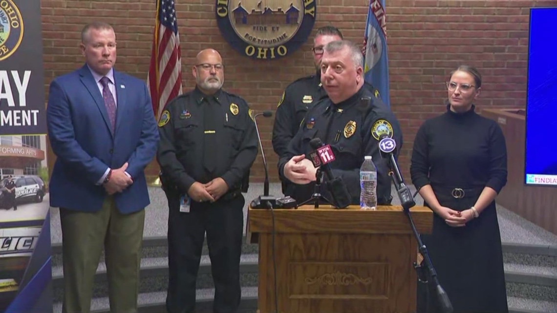 Findlay police hold press conference in death of teen whom officer shot ...