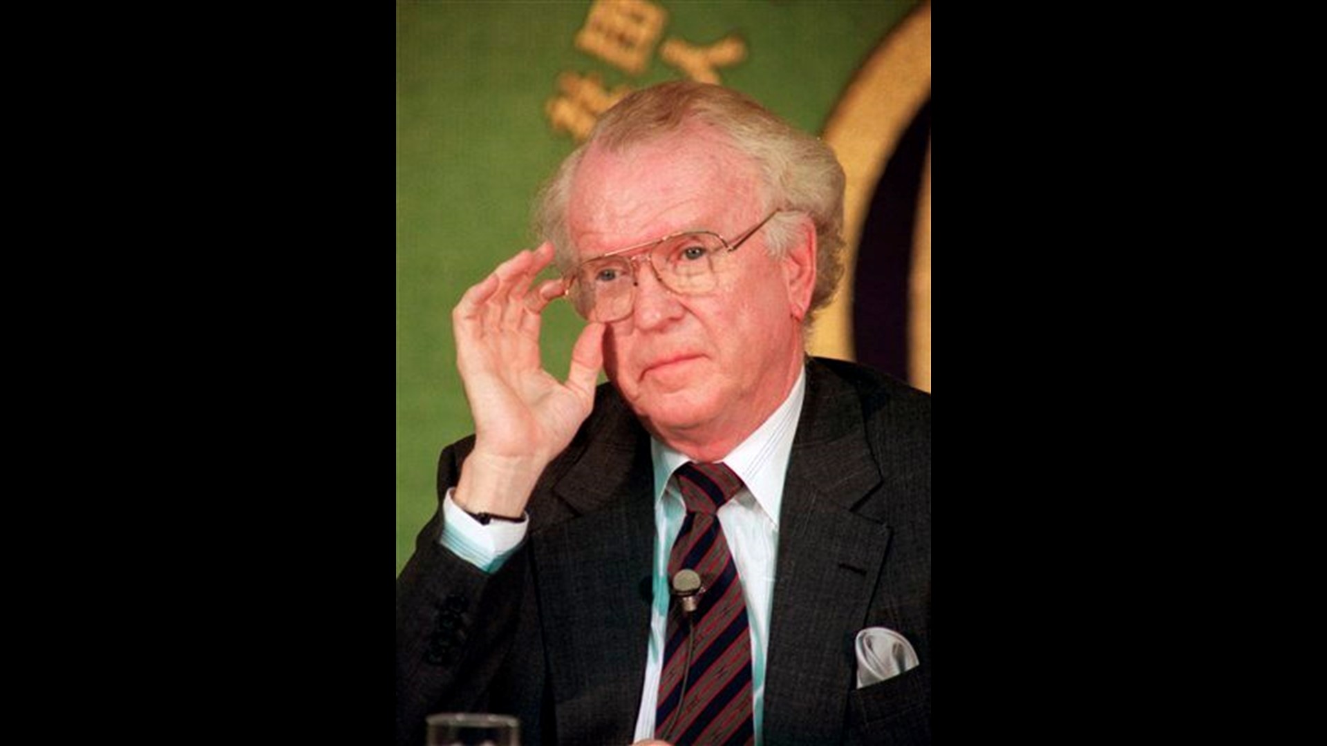 Former GM CEO Roger Smith dies at 82 | wtol.com