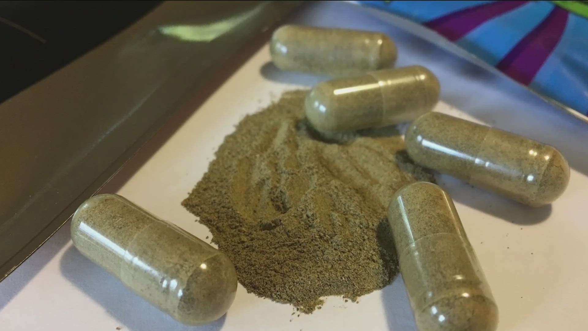 DeWine urges Ohio Pharmacy Board to ban kratom compounds | wtol.com