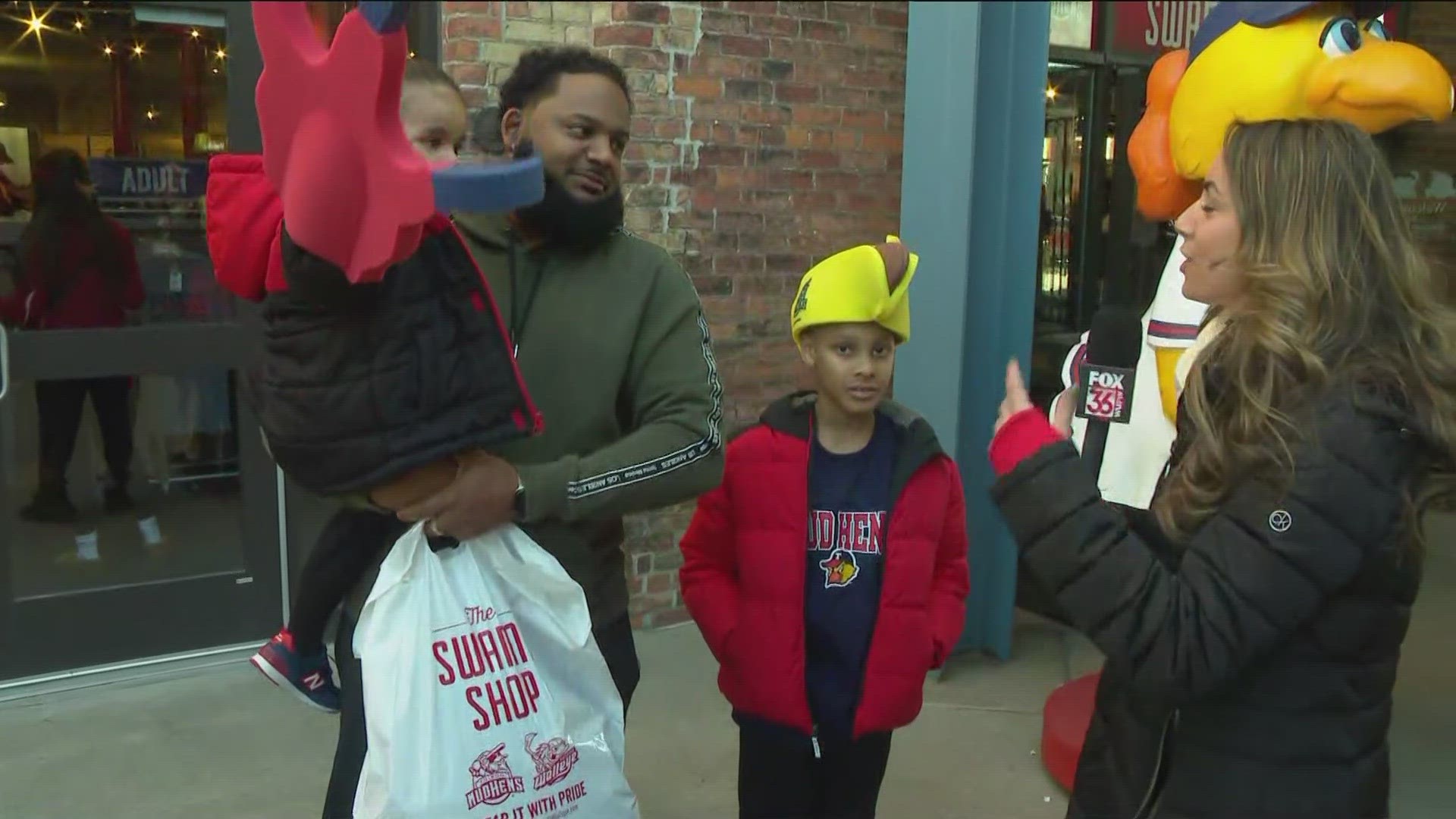 Mud Hens Opening Day: Fans and players as baseball season begins in ...