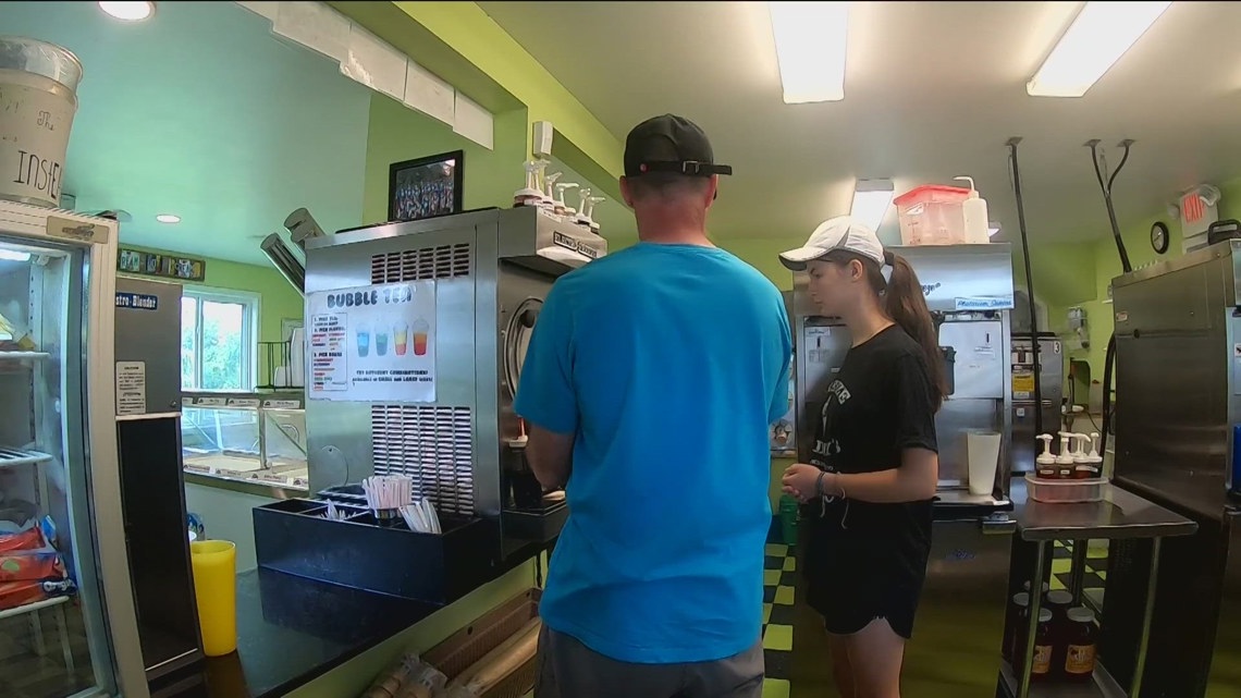 Freeze Daddy's serving up classic mom-and-pop ice cream shop ...