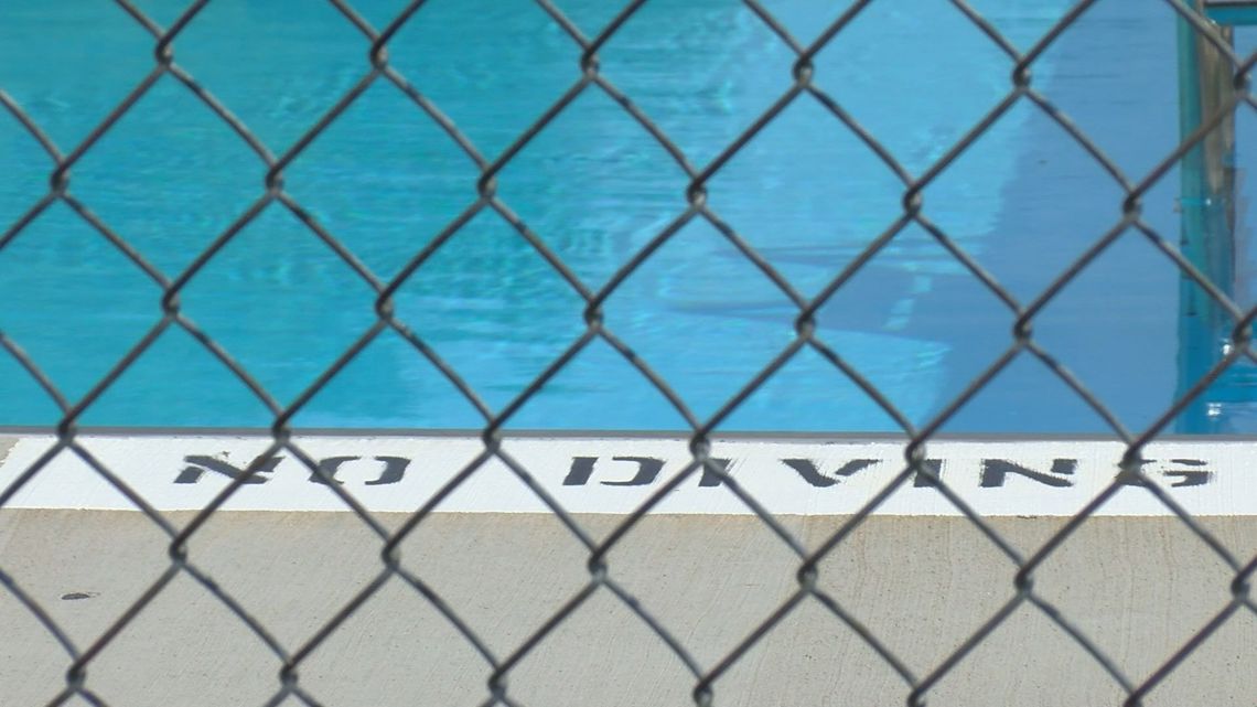 Mechanical issues sink swim plans at Navarre Pool | wtol.com