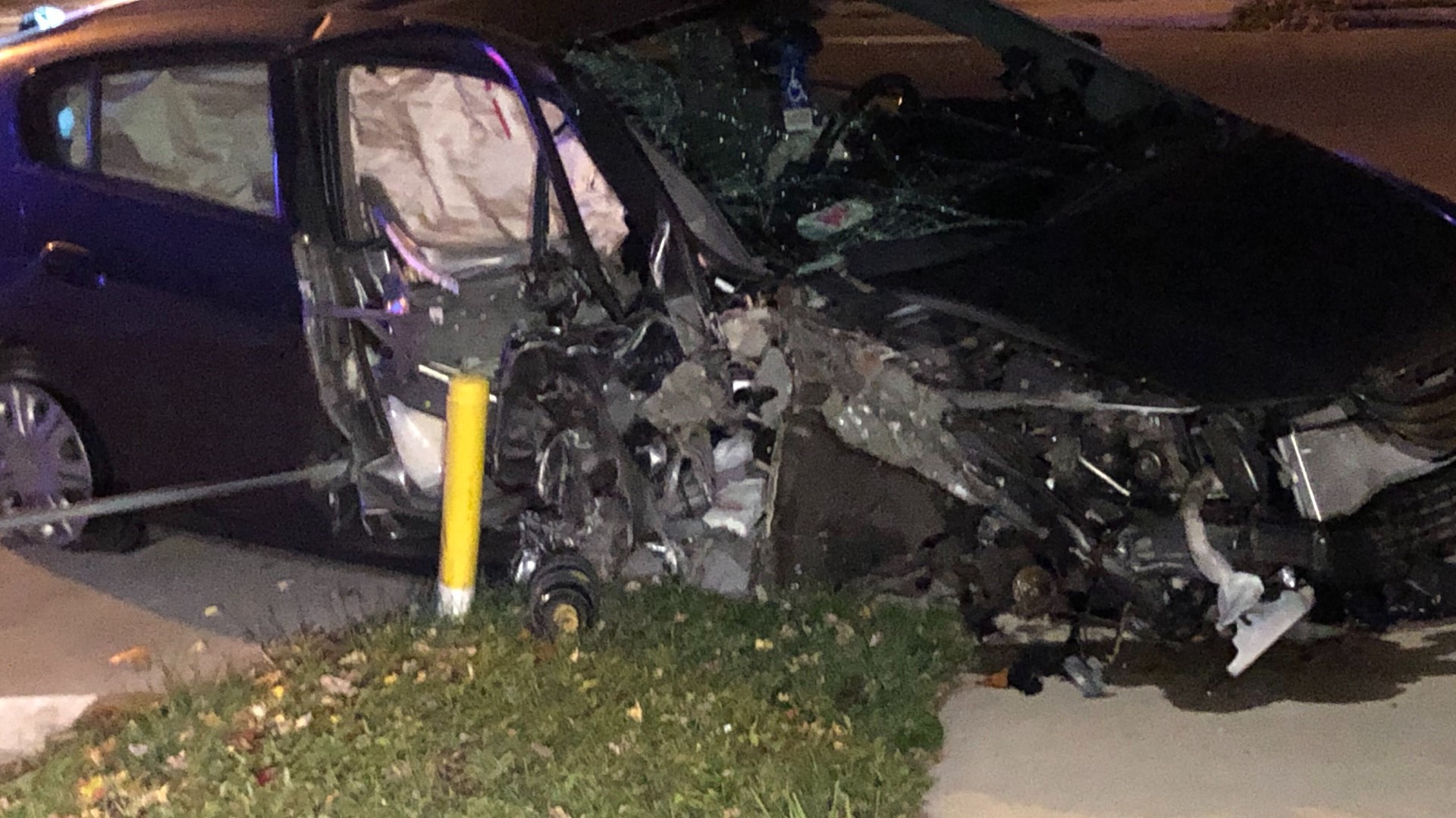 Woman arrested for OVI after crash causes wires down in south Toledo ...