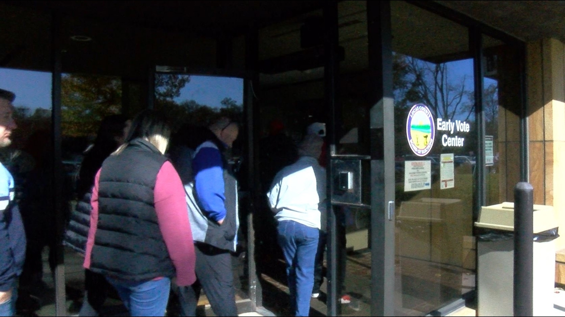 Crowds swell on last day of early voting in Ohio | wtol.com