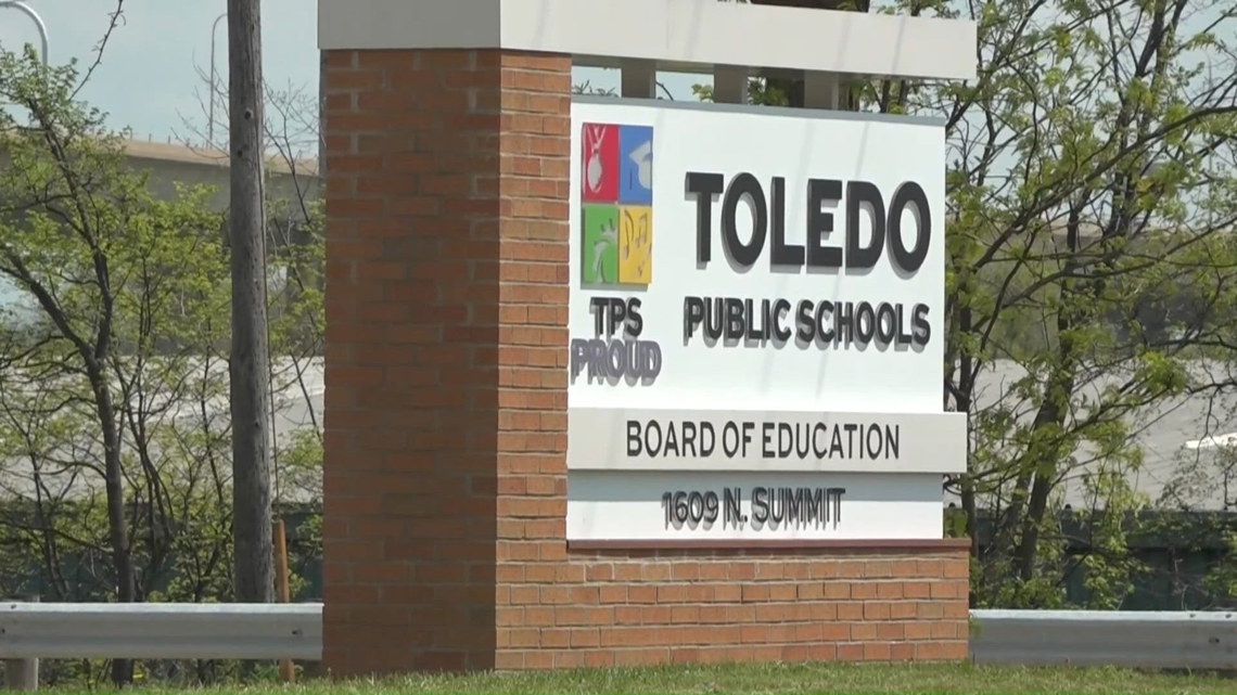 TPS students and staff say goodbye as school closures begin | wtol.com
