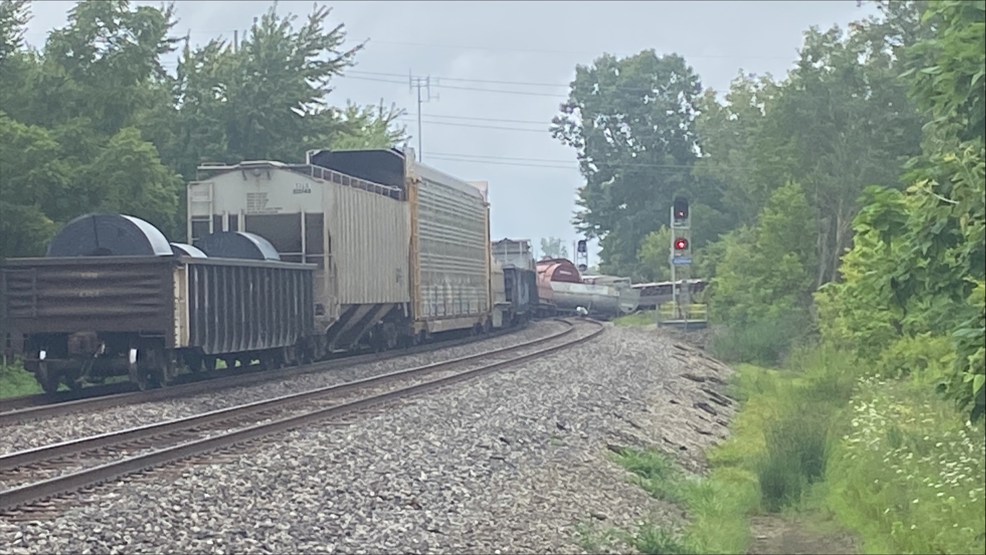 Roads reopen near tracks after Adrian train derailment | wtol.com