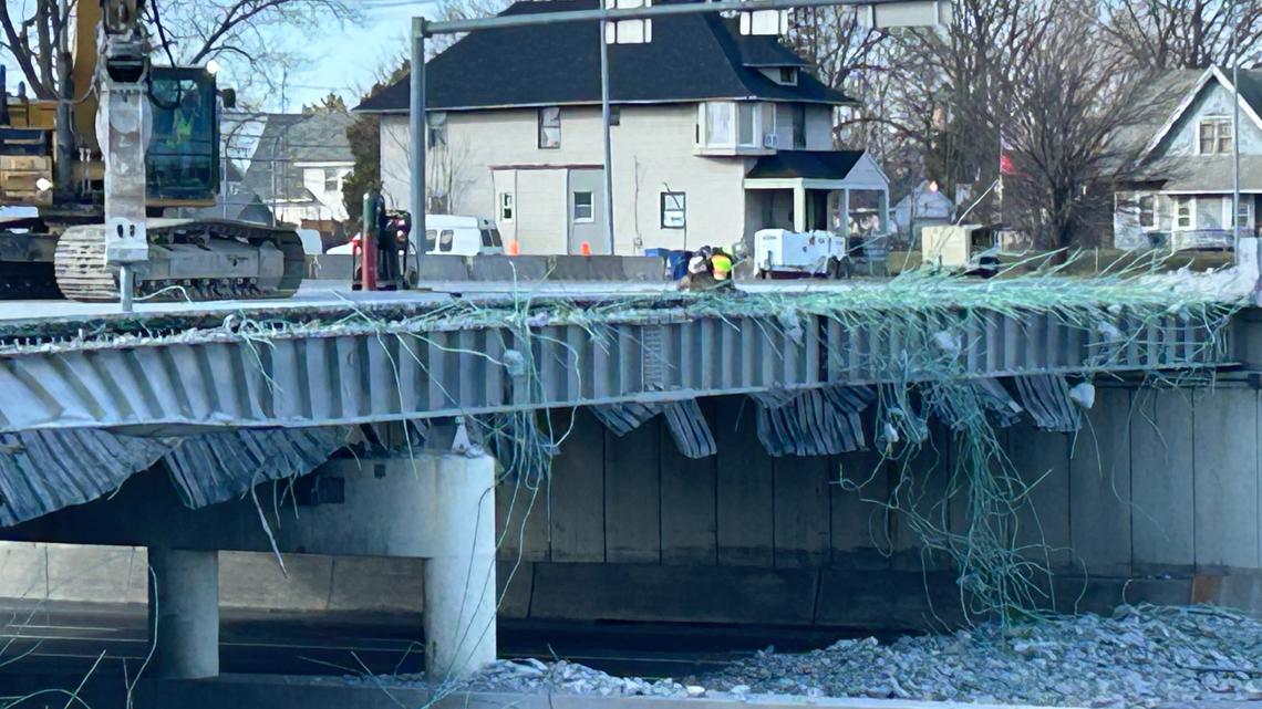 I-75 between I-475 in Toledo closed after truck hits overpass; reopen Monday | wtol.com