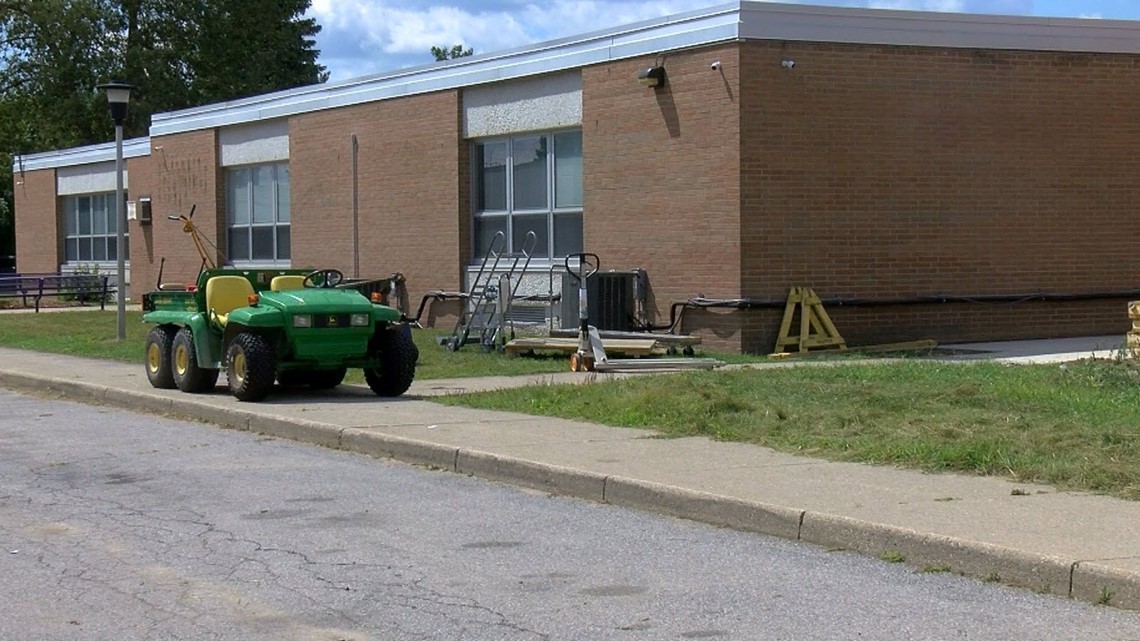 Swanton students have extended summer thanks to construction | wtol.com
