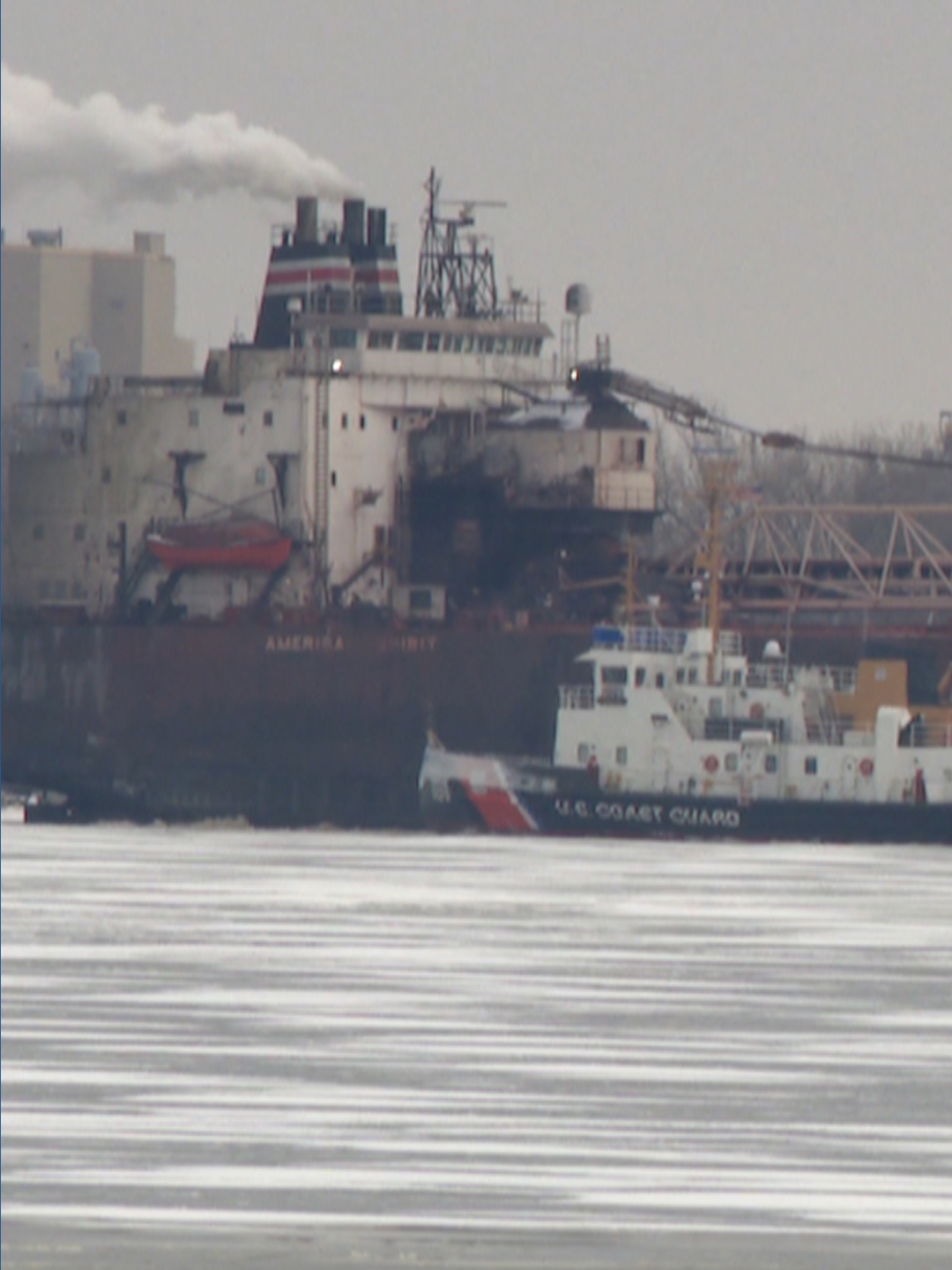 Coast Guard ice cutter escorts freighter through Lake Erie | wtol.com