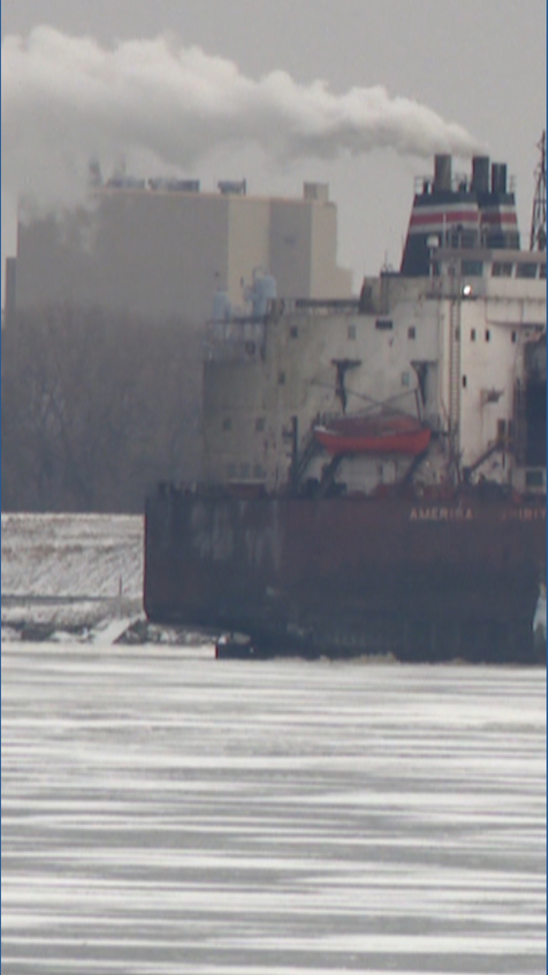 Coast Guard ice cutter escorts freighter through Lake Erie | wtol.com
