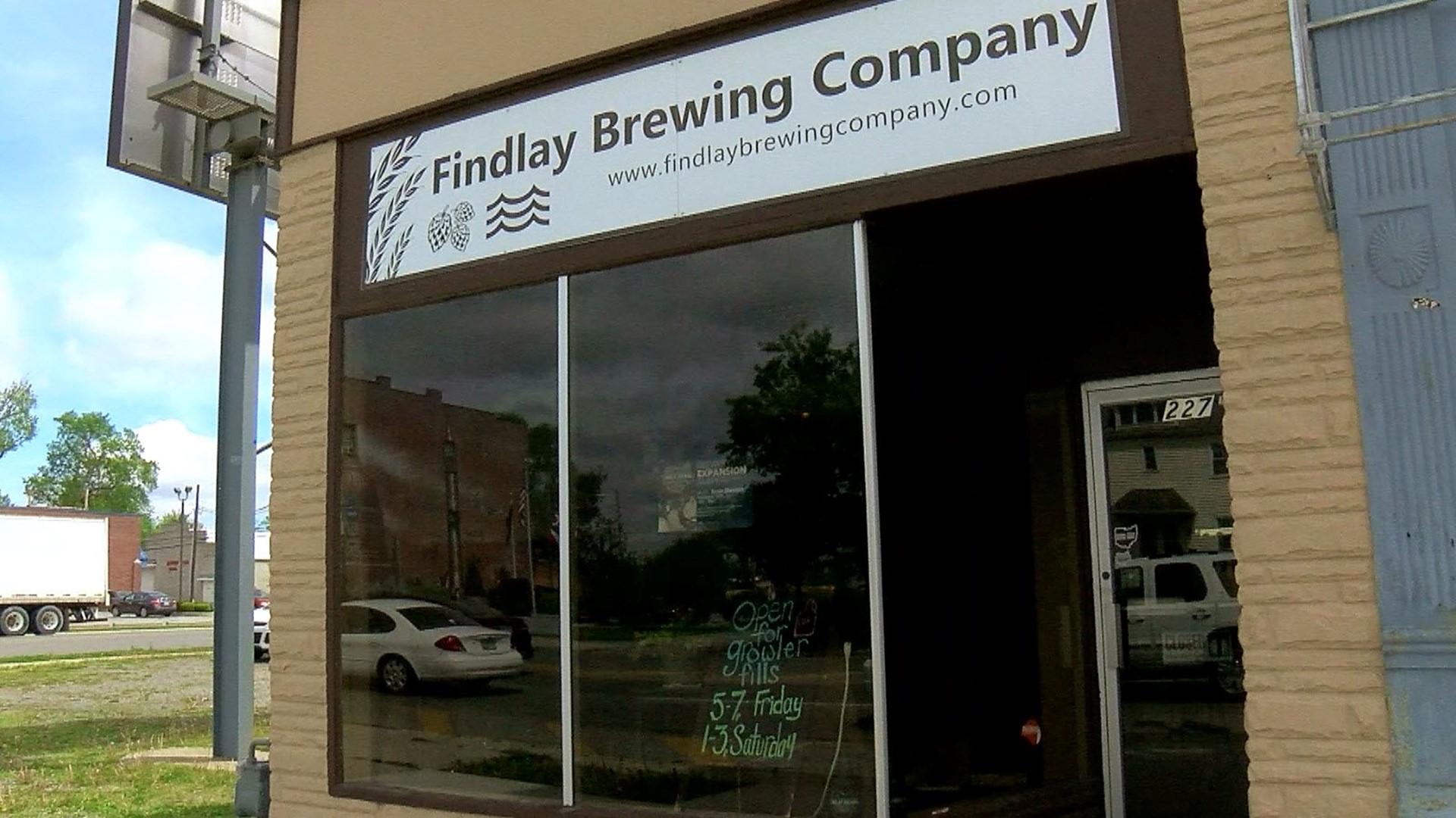 Findlay Brewing Co. expansion is right on track | wtol.com