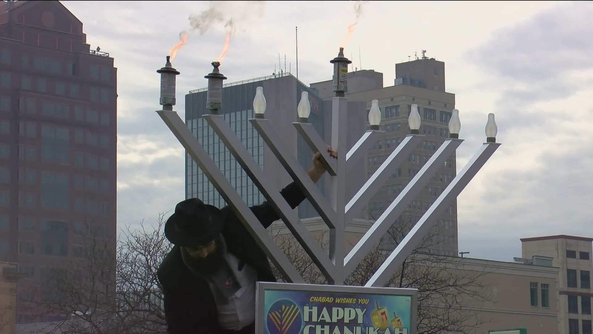 Chabad House holds public menorah lighting in downtown Toledo on 2nd ...