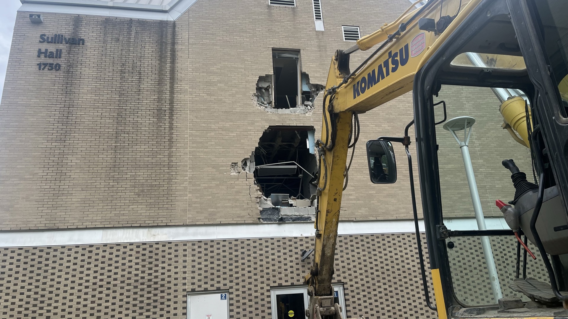 Demolition begins on these University of Toledo buildings | wtol.com
