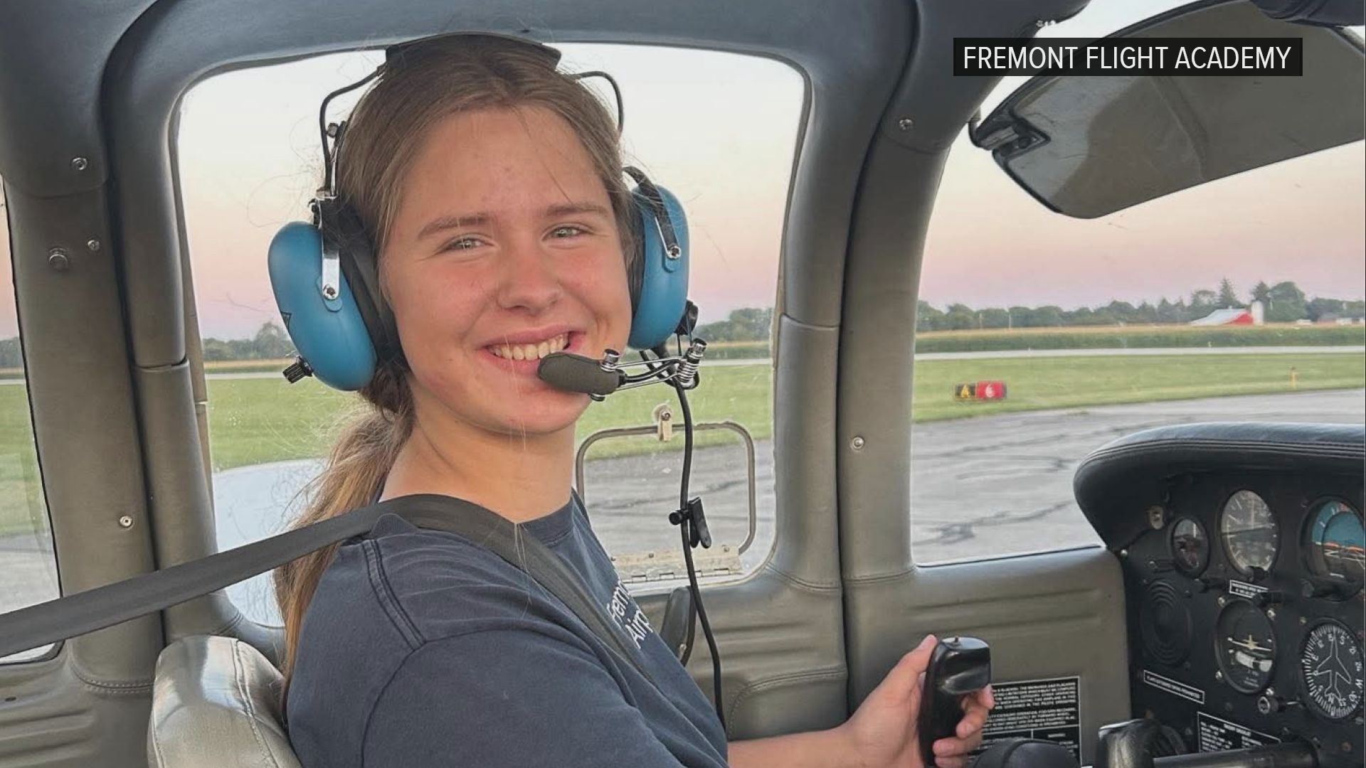 Sandusky County teen pilot Allyssa Metz flies solo on 16th birthday ...