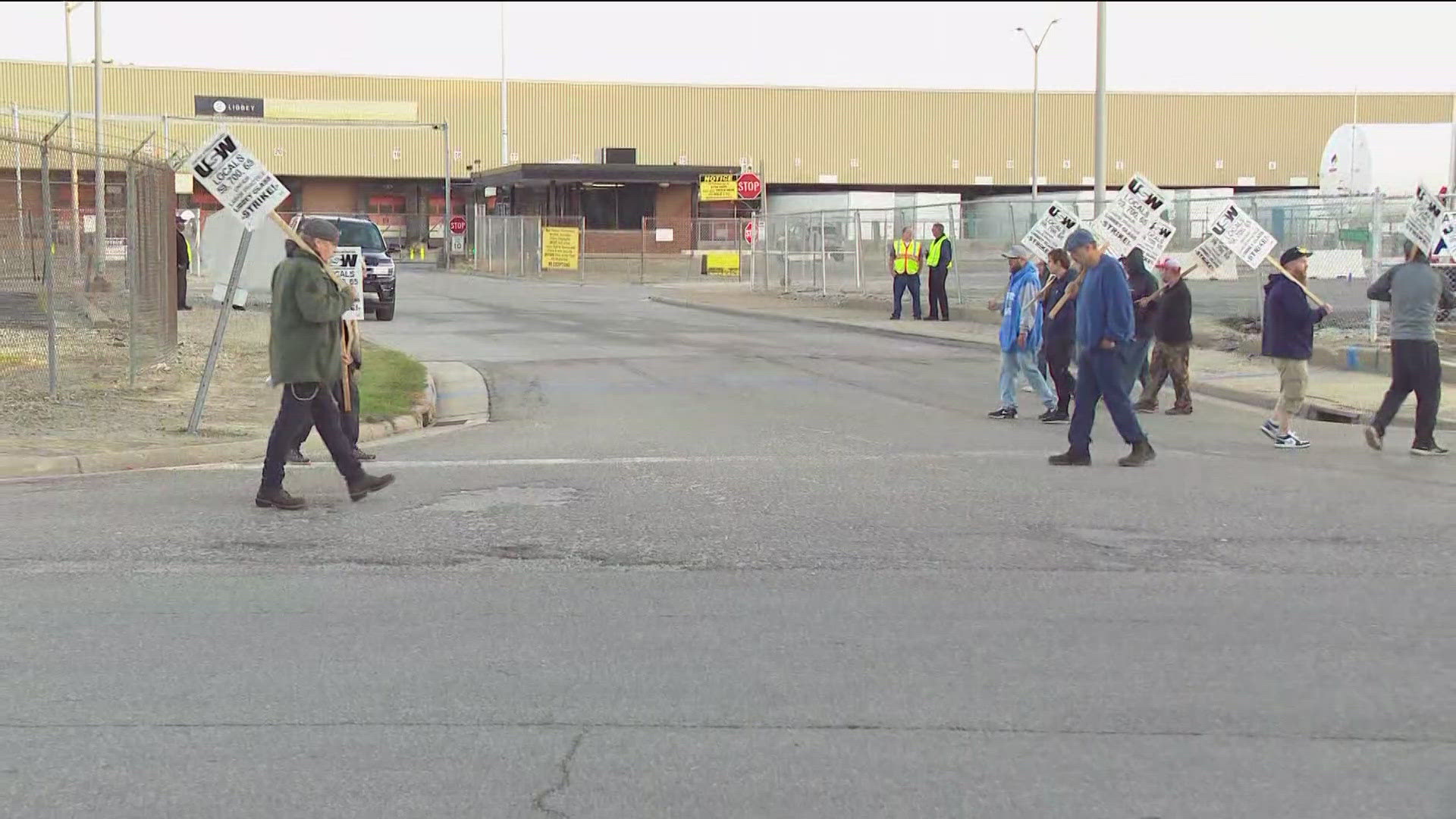 'You don't feel appreciated': Libbey Glass workers reach fifth day of ...