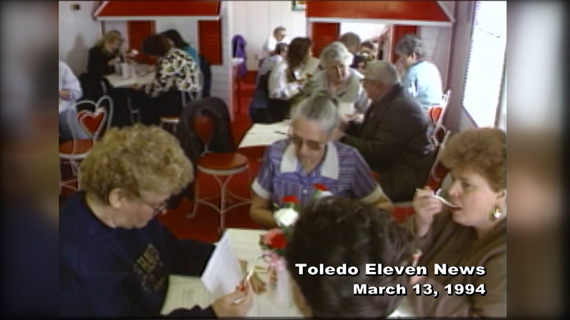 Taste-testing ice cream at Nafziger's in Archbold | WTOL 11 Vault ...