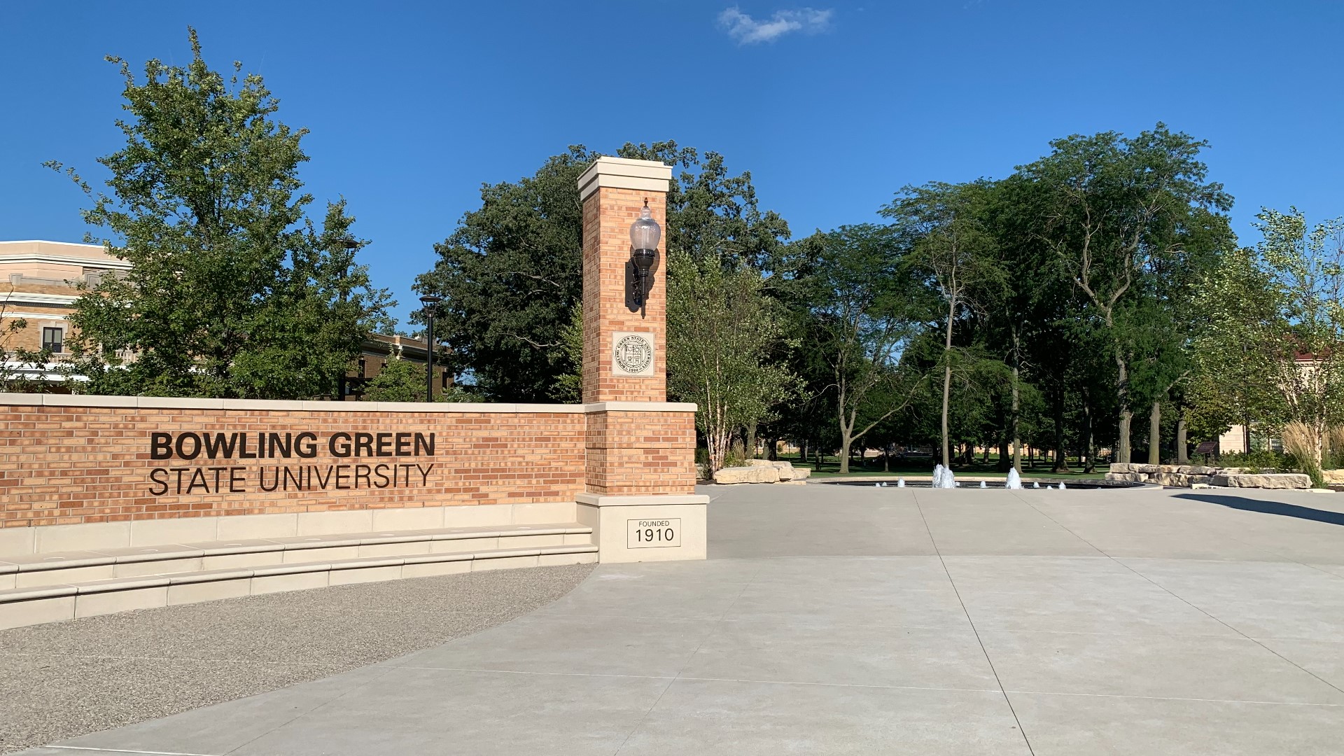 BGSU plans to demolish memorial hall | wtol.com