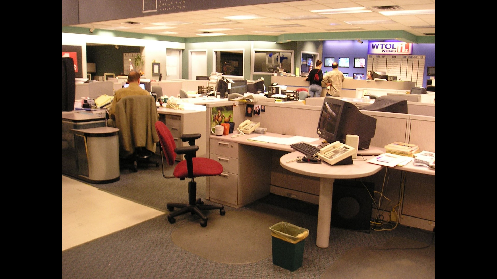 WTOL 11 unveils newly renovated newsroom at downtown station | wtol.com