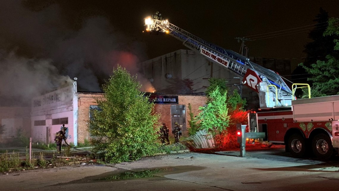 Crews fighting fire in east Toledo | wtol.com