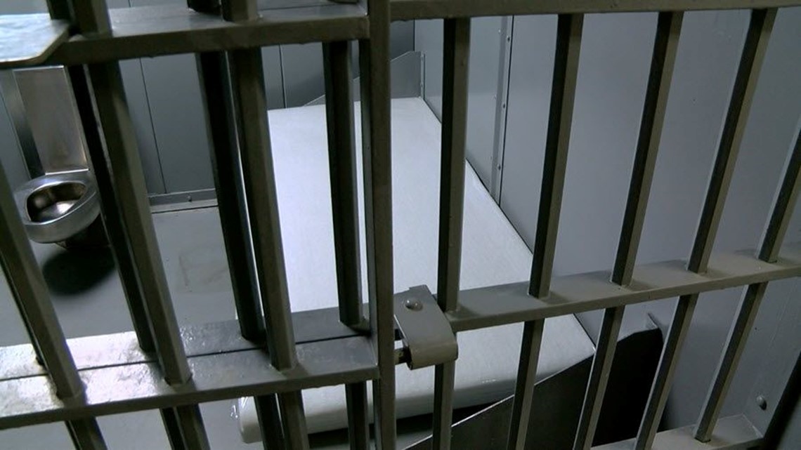 Board approves contract between northwest Ohio jail, ICE | wtol.com