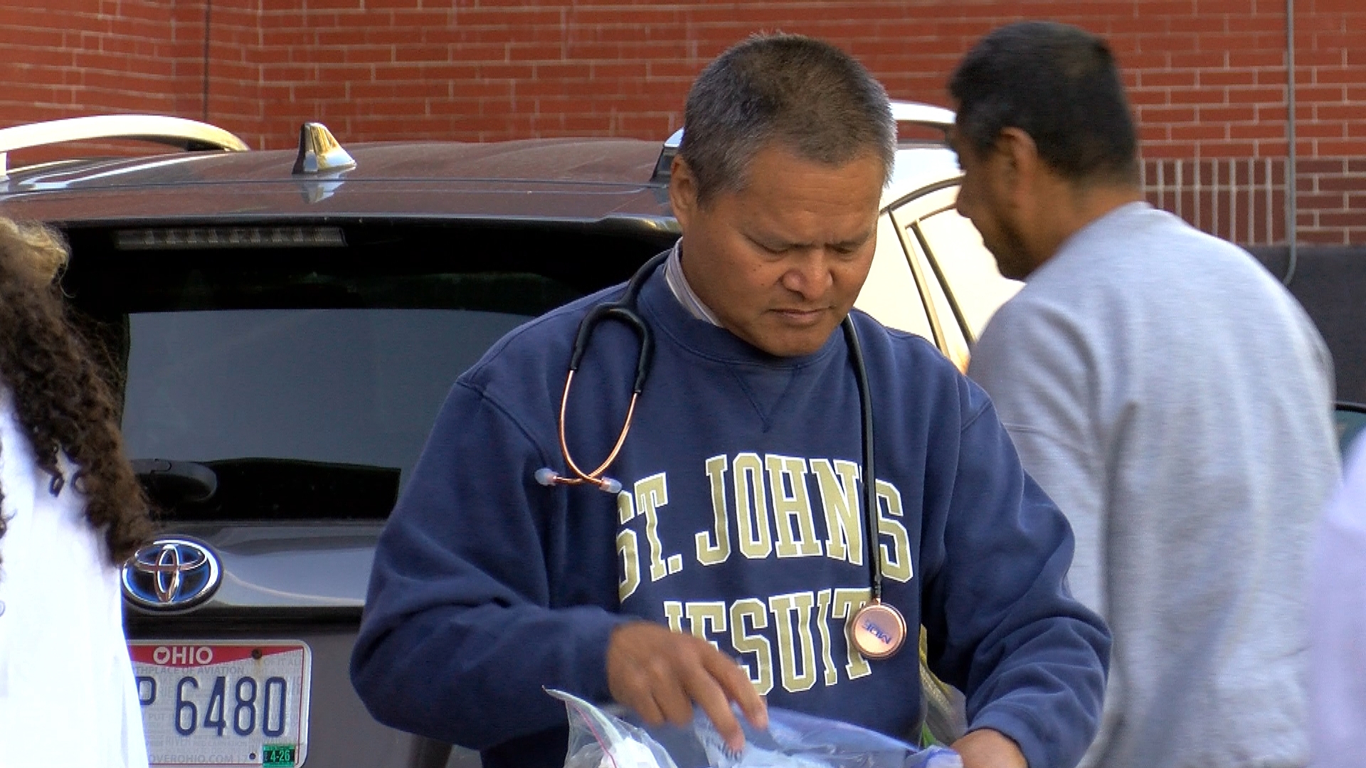 Toledo volunteer clinics offer free healthcare and meals | wtol.com