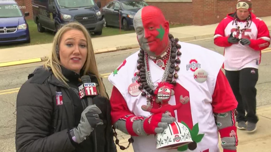 Ohio State superfan 'Big Nut' in Ann Arbor ahead of OSU-UM big game ...