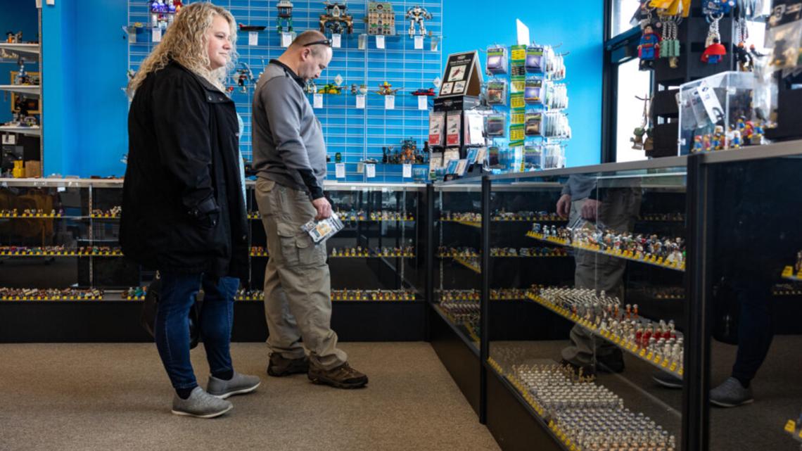 Bricks & Minifigs Lego resell store in Toledo a space for all abilities ...