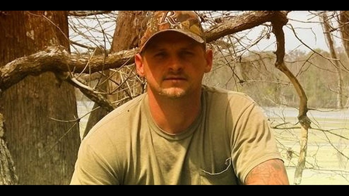 ‘Swamp People’ Randy Edwards dies in car crash, sources say | wtol.com