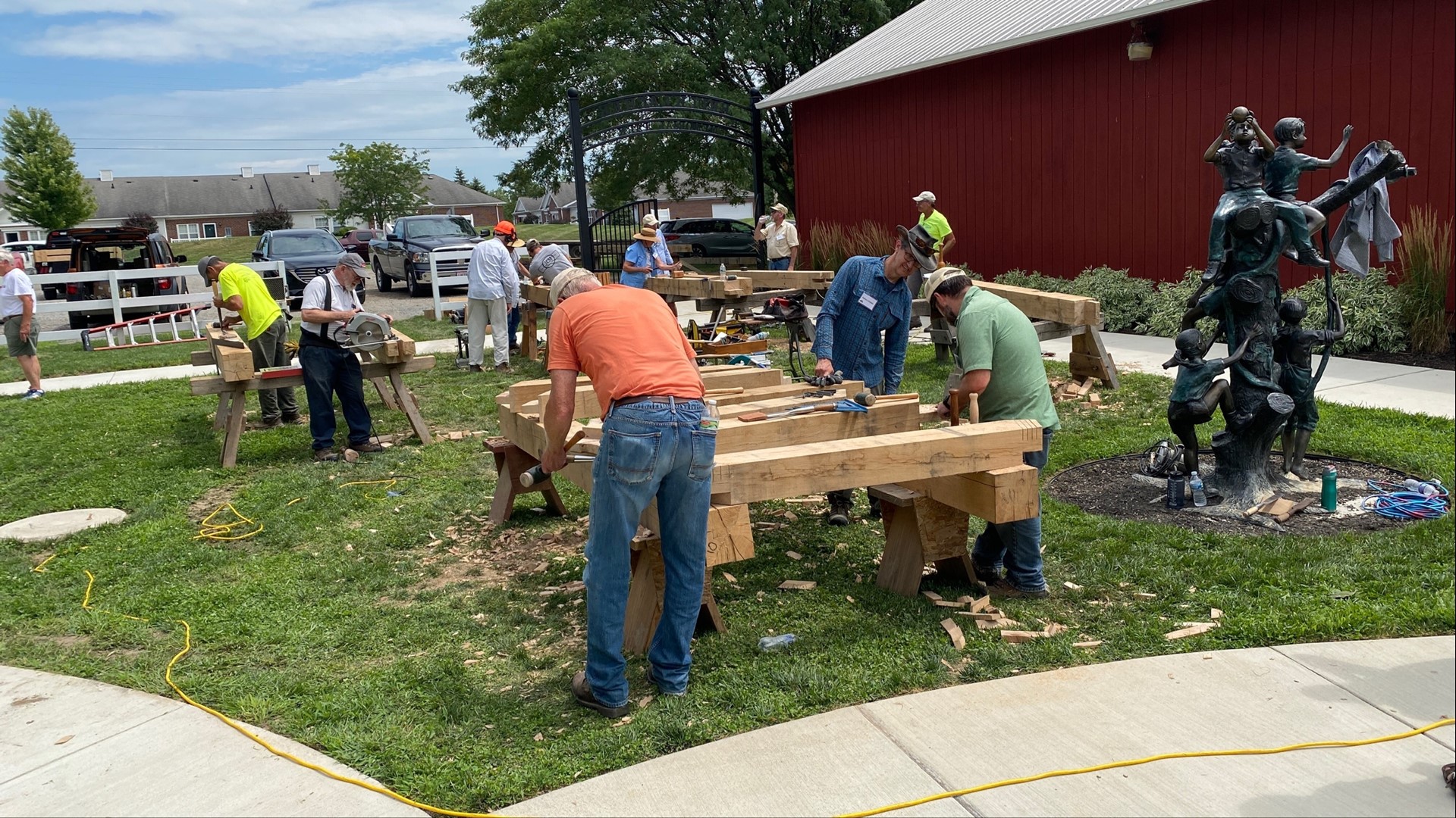 Timber framing workshop teaches historic construction techniques to ...