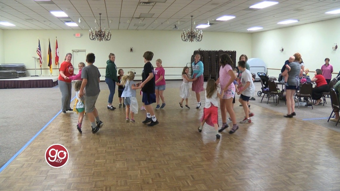 The Holzhacker Buam Dance Group preps for the German American Festival ...