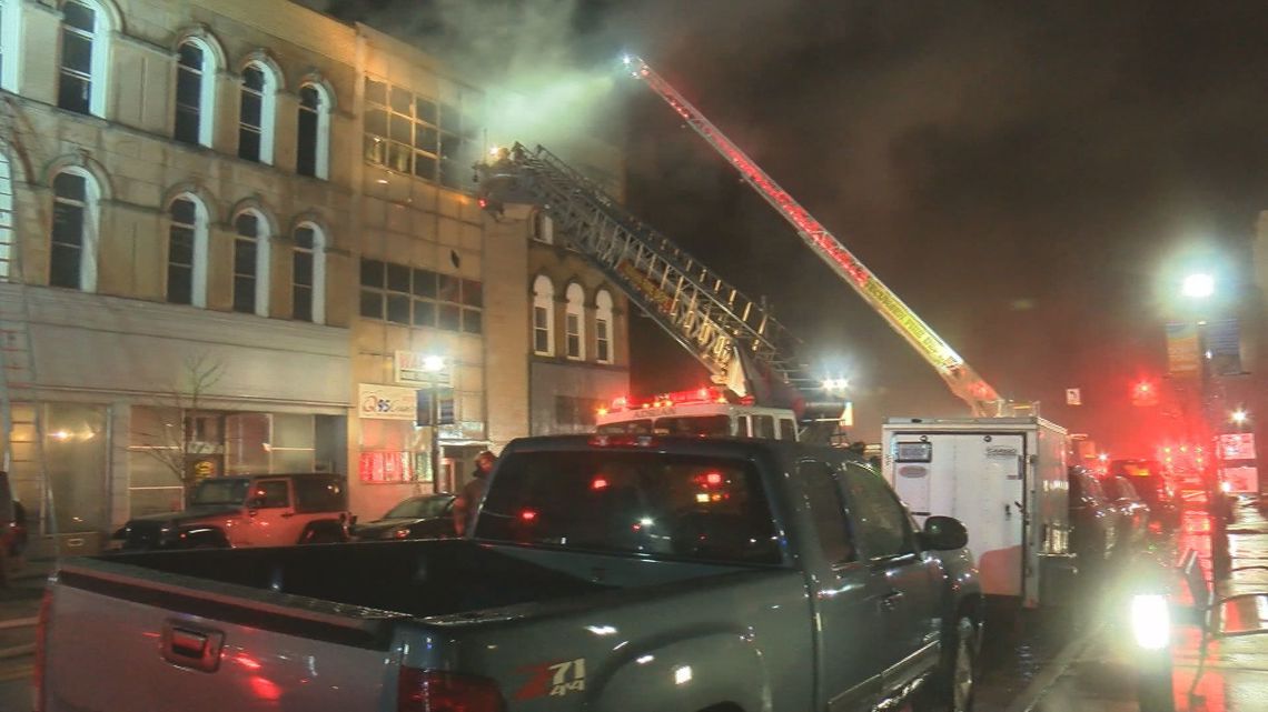 Adrian, Michigan, community helps residents displaced by downtown fire ...