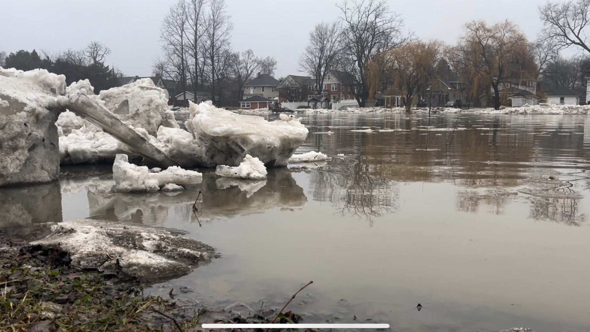 River Raisin floods in Monroe | PHOTOS | wtol.com