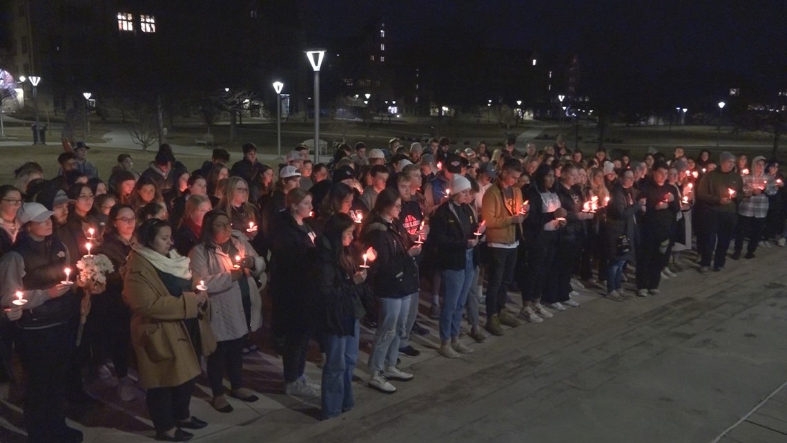 UToledo holds vigil for Michigan State shooting victims | wtol.com