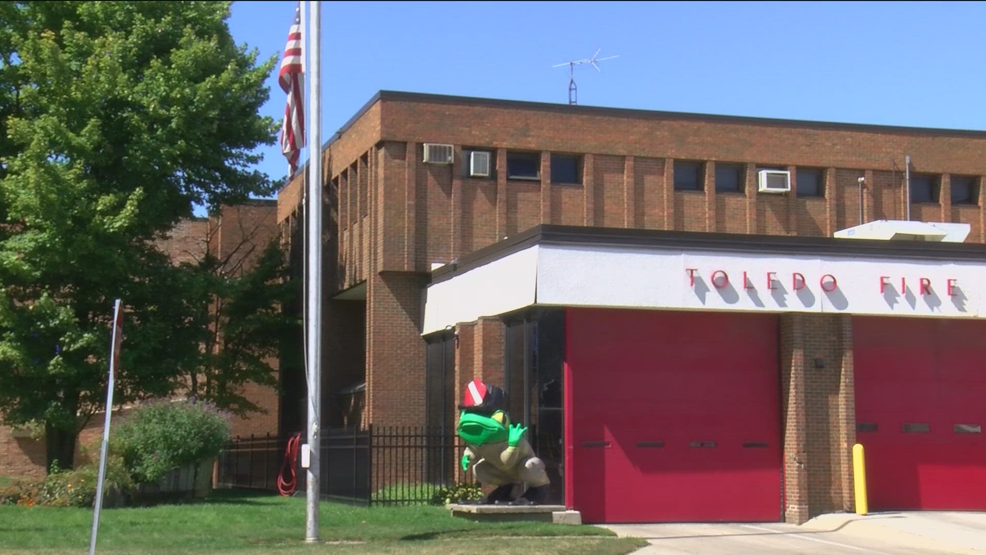 Toledo fire facilities locked down | wtol.com