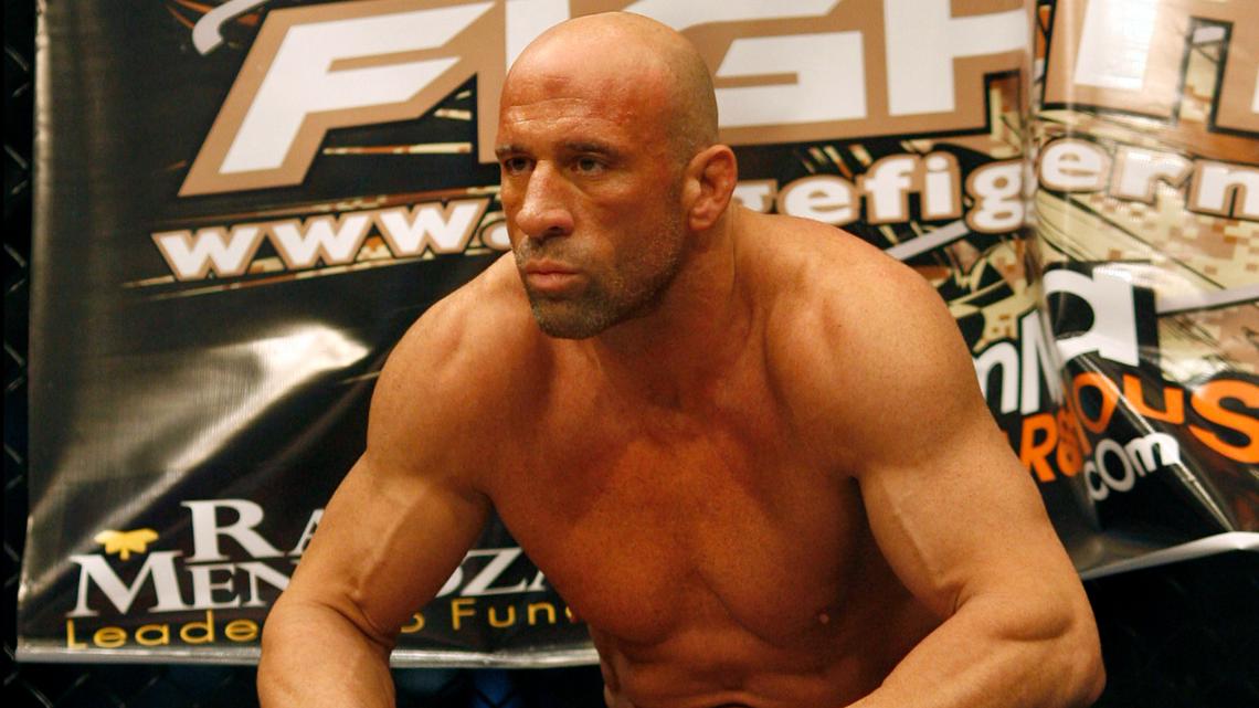 Report: Retired UFC fighter Mark Coleman injured Ohio house fire | wtol.com