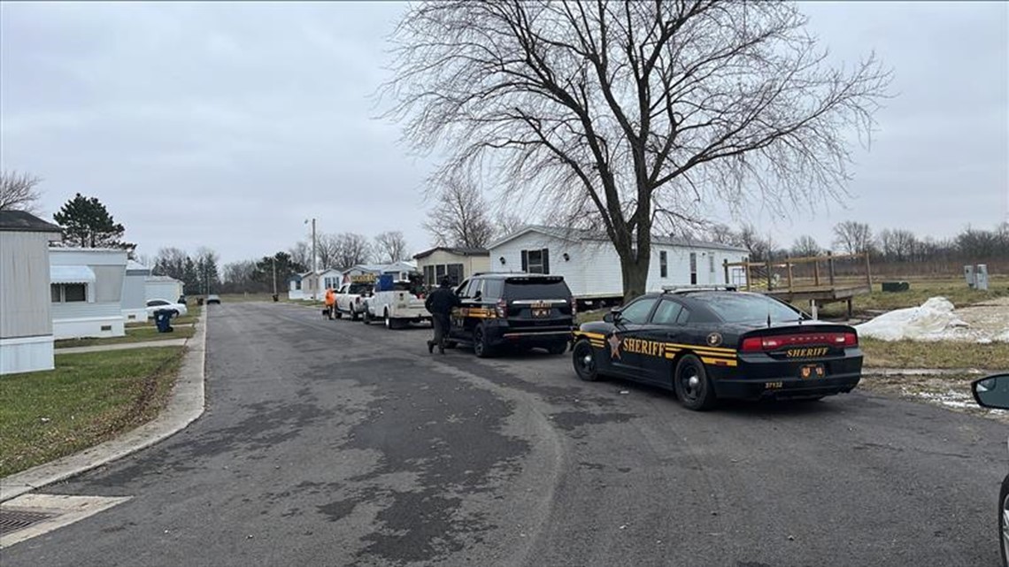 Two men crushed after attempting to move mobile home | wtol.com