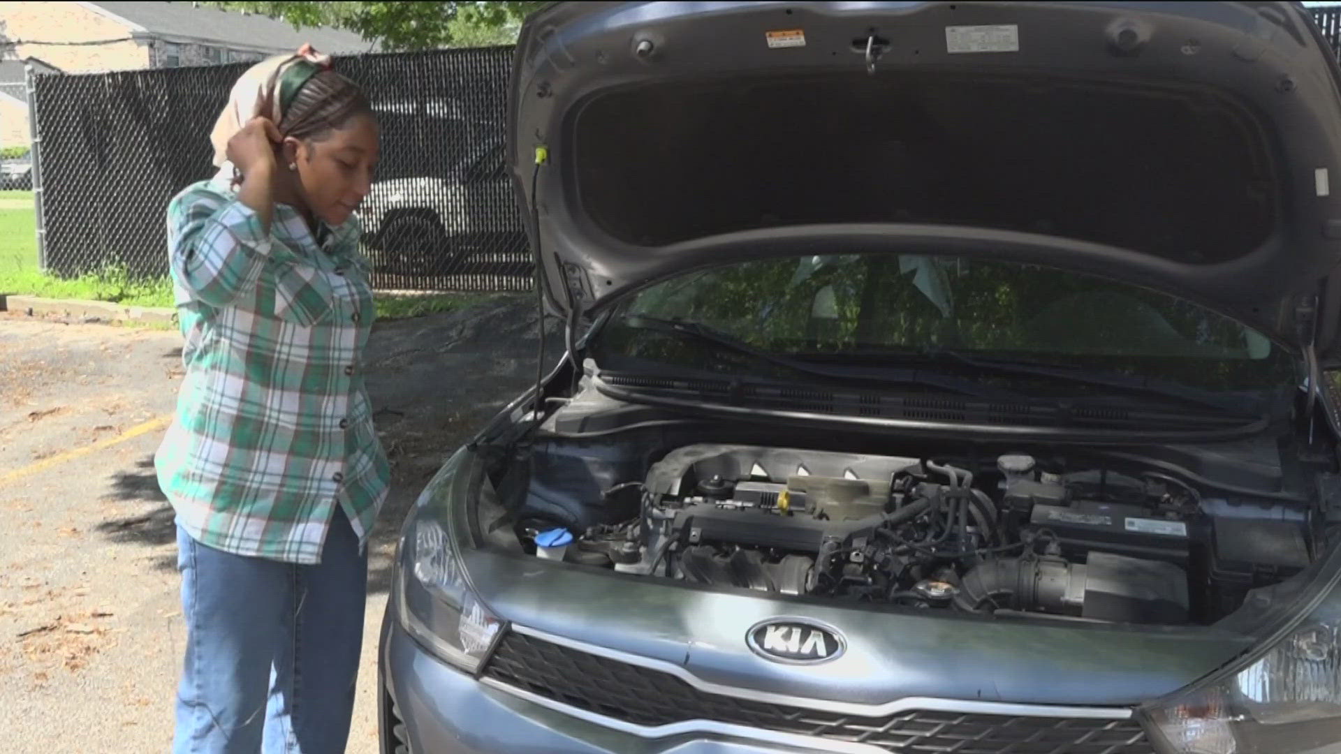Toledo woman claims $13,000 worth of damage to her car after oil change ...