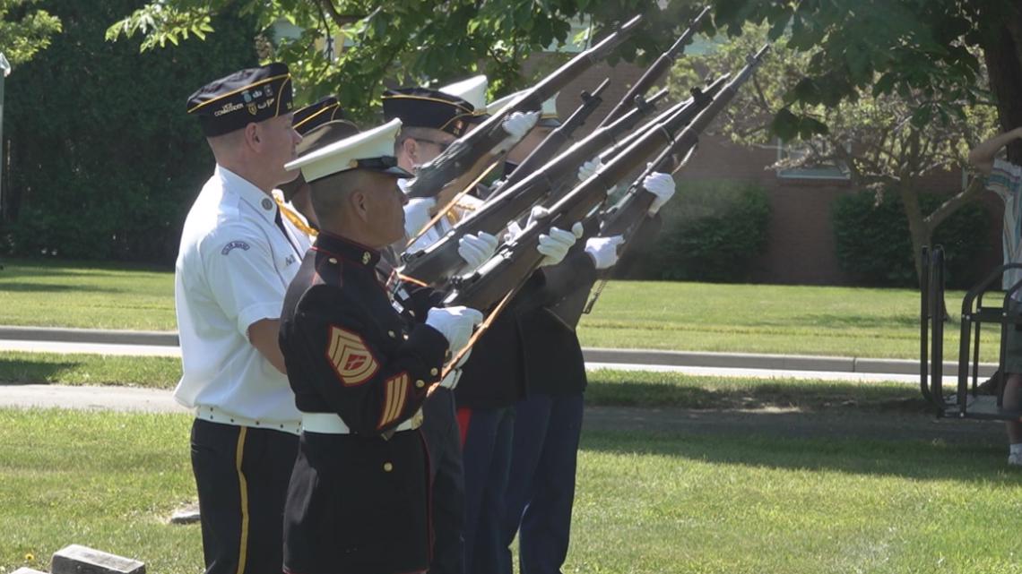 Memorial Day ceremony at Ft. Meigs Cemetery honors fallen | wtol.com