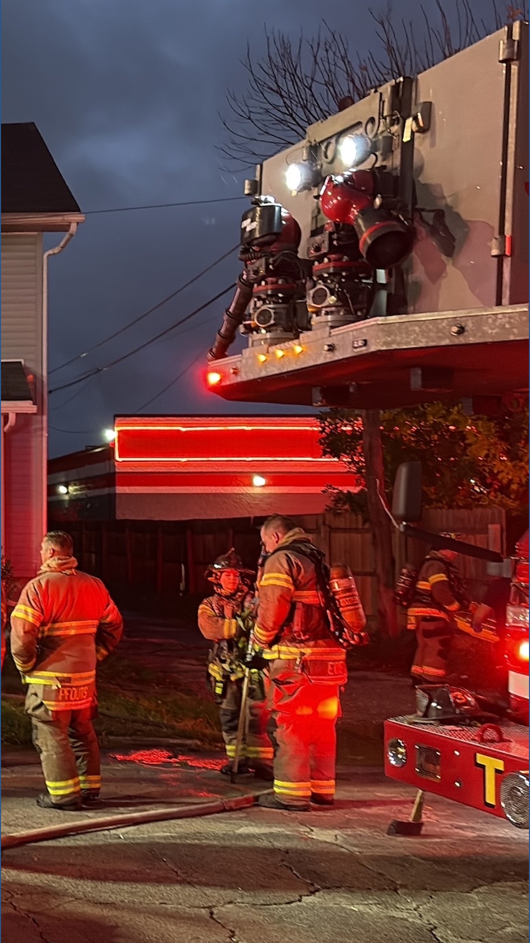Firefighters contain central Toledo house fire on True Street | wtol.com
