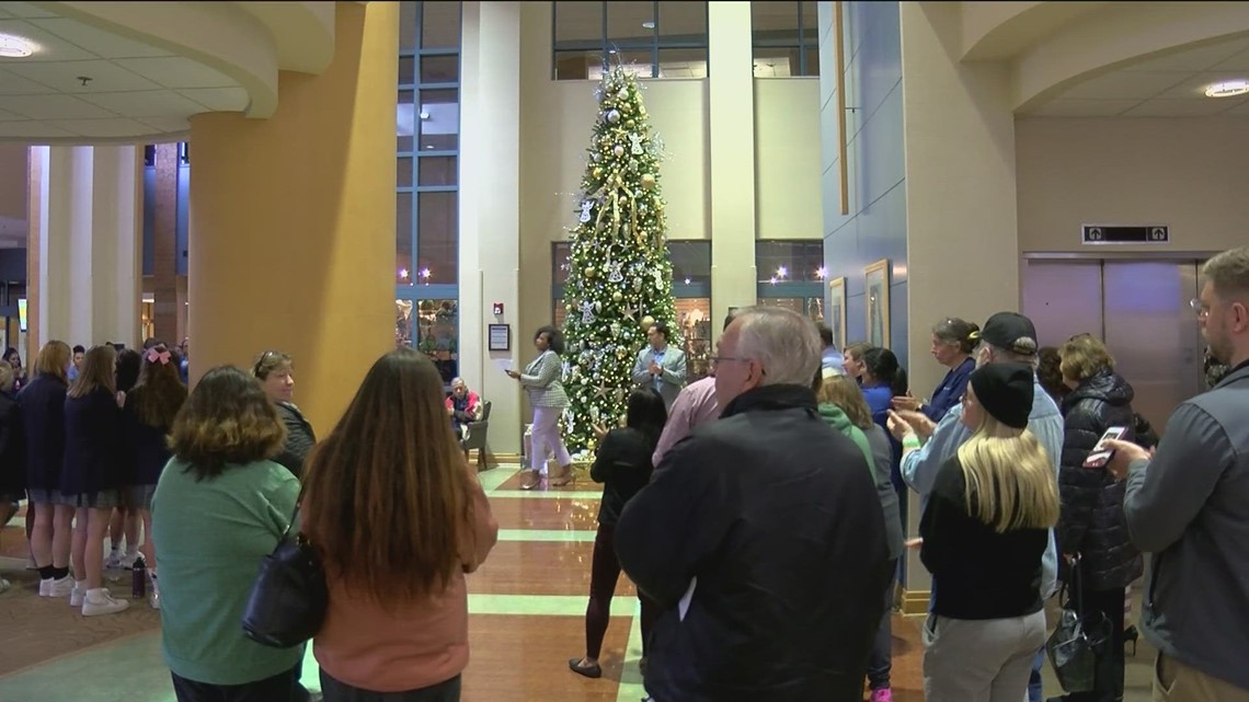 Mercy Health - St. Anne's Hospital celebrated tree-lighting Monday ...
