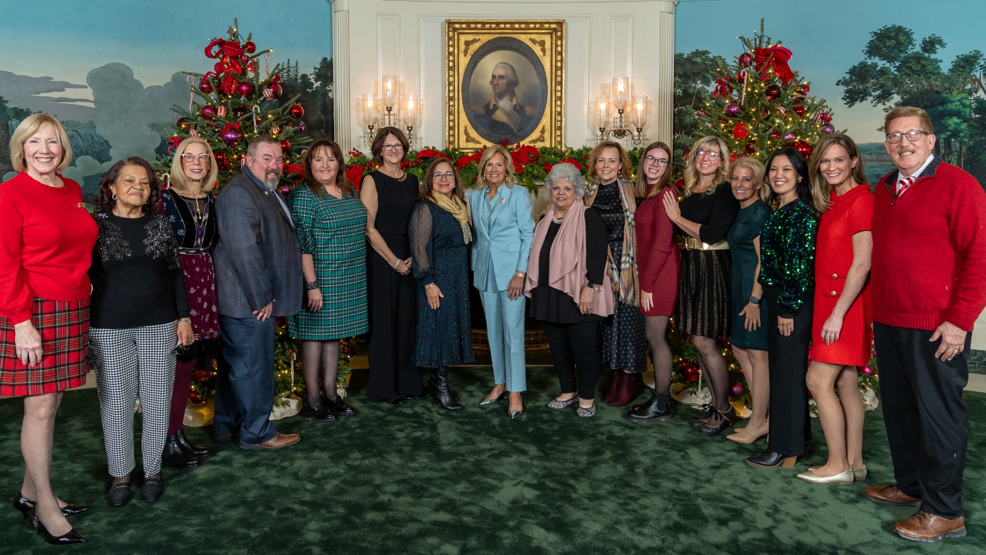 Michigan father, daughter help decorate White House for holidays | wtol.com
